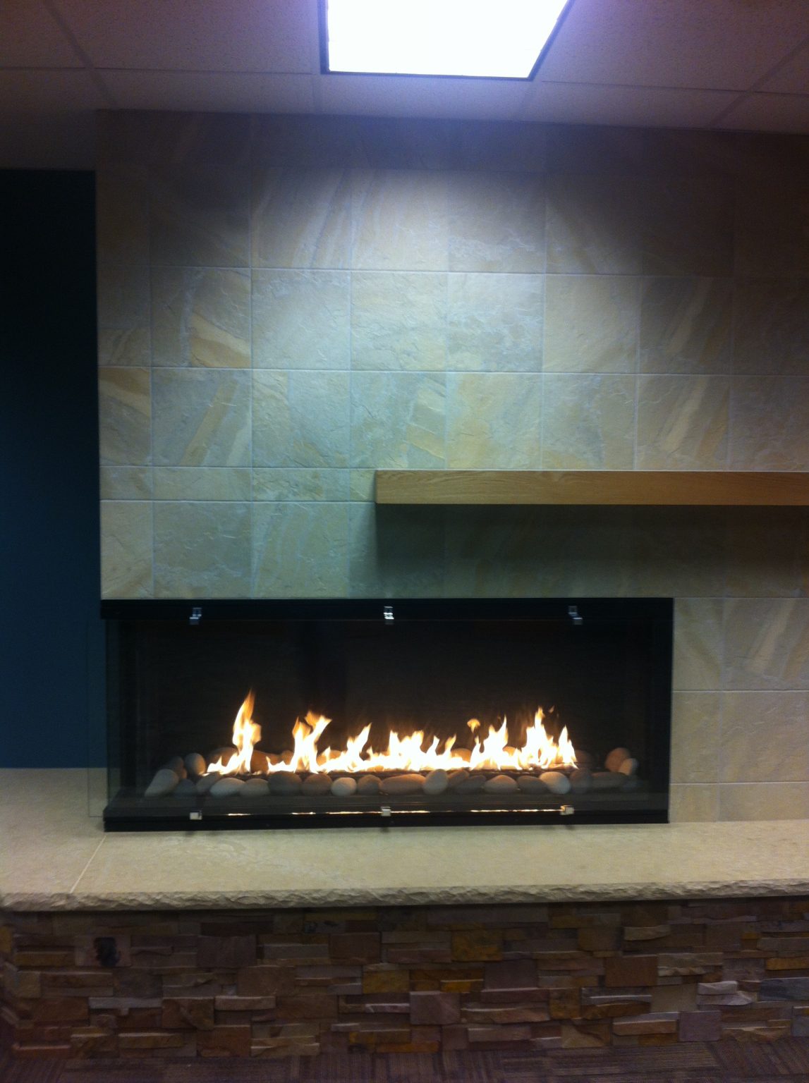 7 Must-See Corner Gas Fireplaces - Acucraft Fireplaces